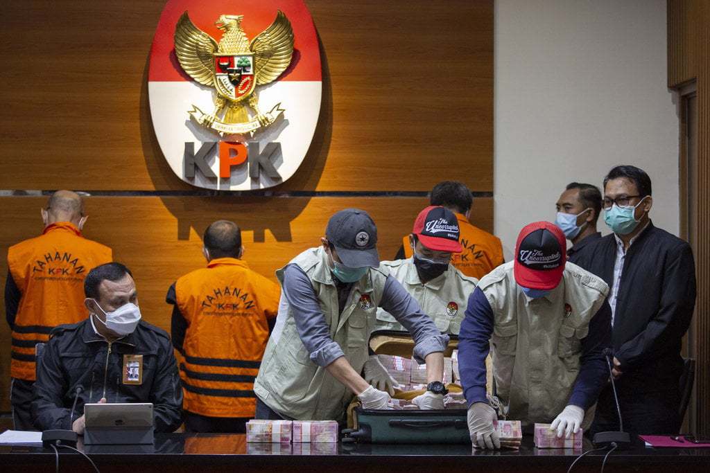 Kpk Geledah Mendadak Kantor Kementerian Esdm Kasus Korupsi Baru